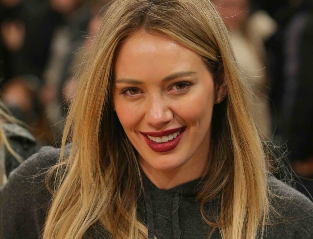 Throwback 2K - Hilary Duff Turns Back To Music